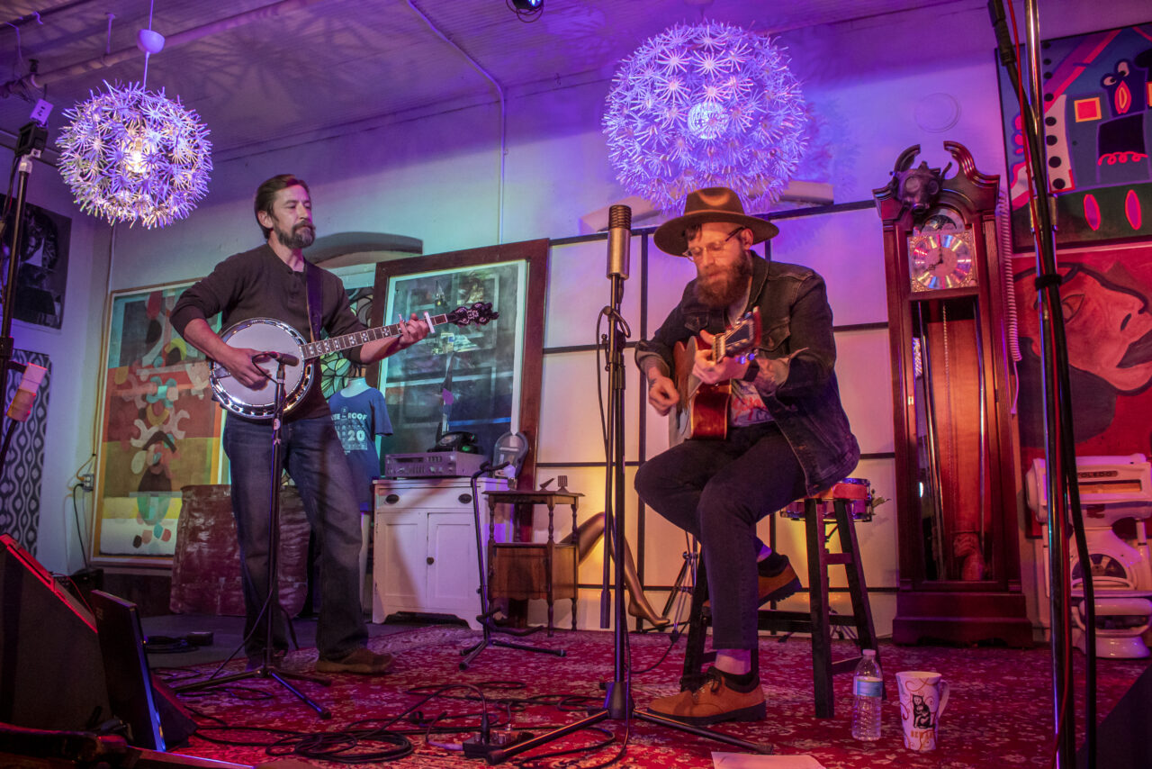 Smilo & the Ghost | Vanish Farmwoods Brewery